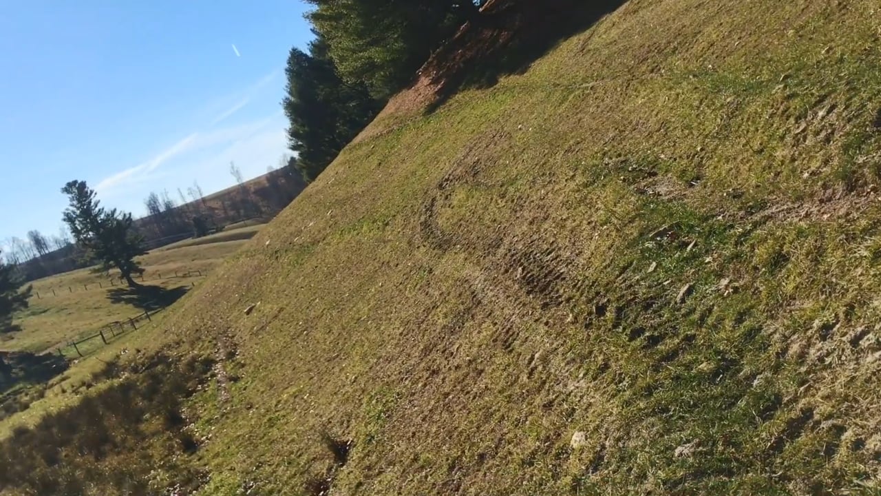 Spreading on Steep Slopes - Sides Spreaders Spreading on Steep Slopes - Sides Spreaders